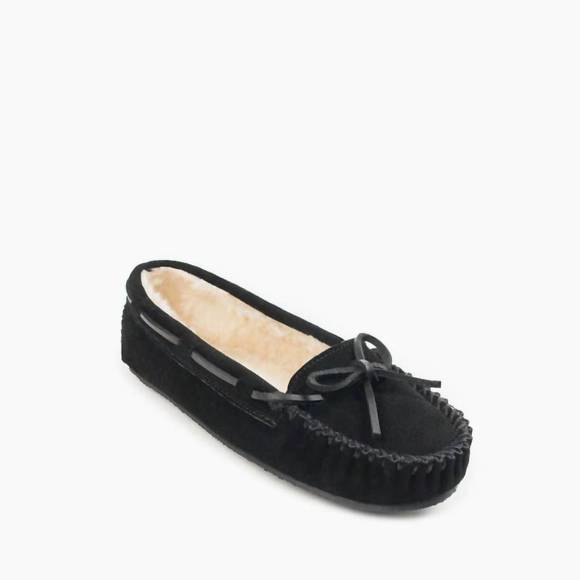 Minnetonka | Shoes | New Minnetonka Womens Cally Low Moccasin In Black ...